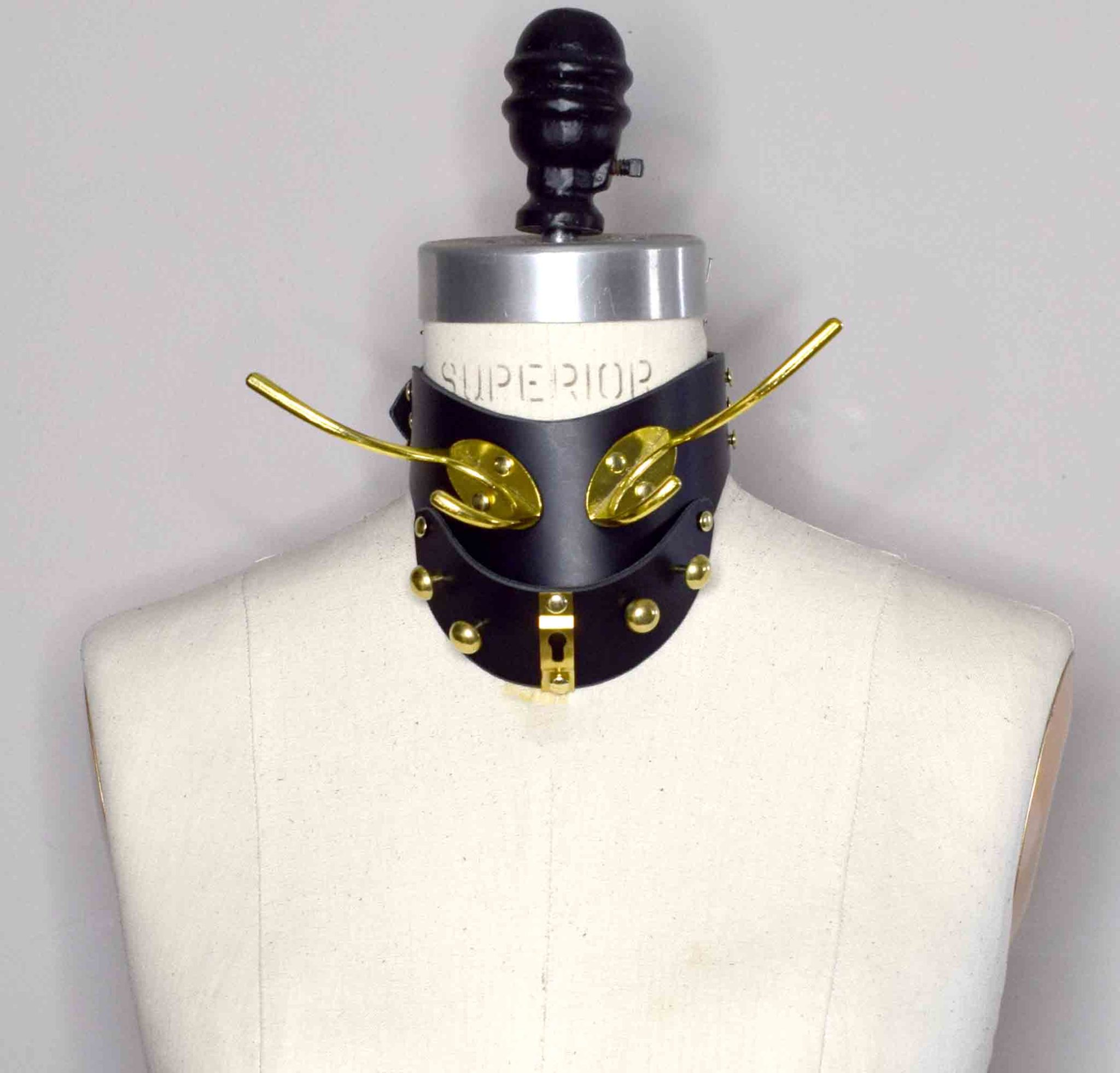 Mantis Leather Horned Posture Collar | LoveLornLingerie
